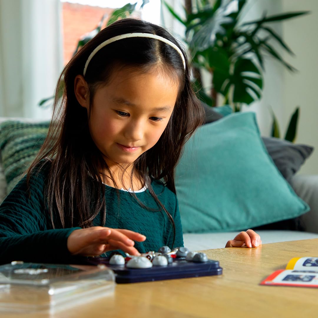 SmartGames Asteroid Escape Travel Sliding Puzzle Game Featuring 60 Challenges for Ages 8-Adult