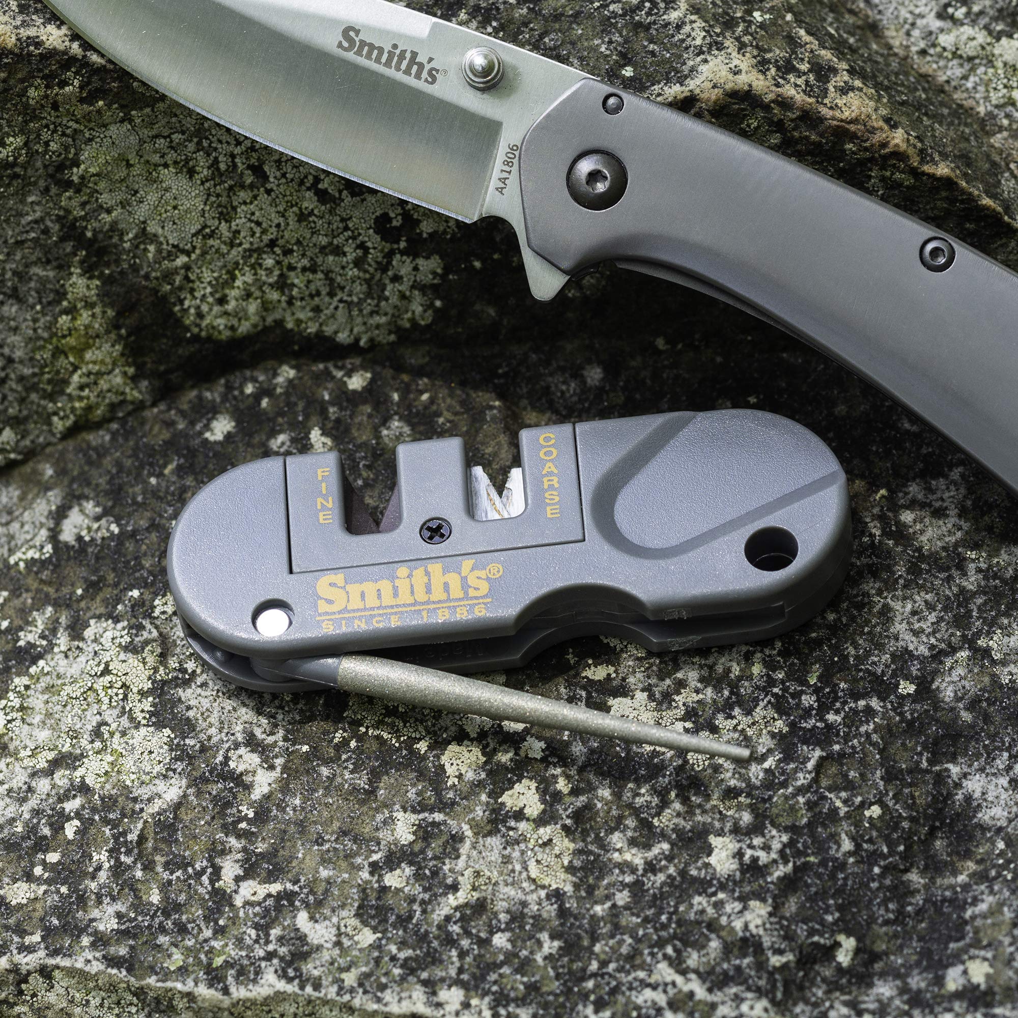 CRKT Drifter EDC Folding Pocket Knife & Smith's Abrasives PP1 hunting-knife-sharpeners 3.5" x 1" x 0" (Length x Width x Height