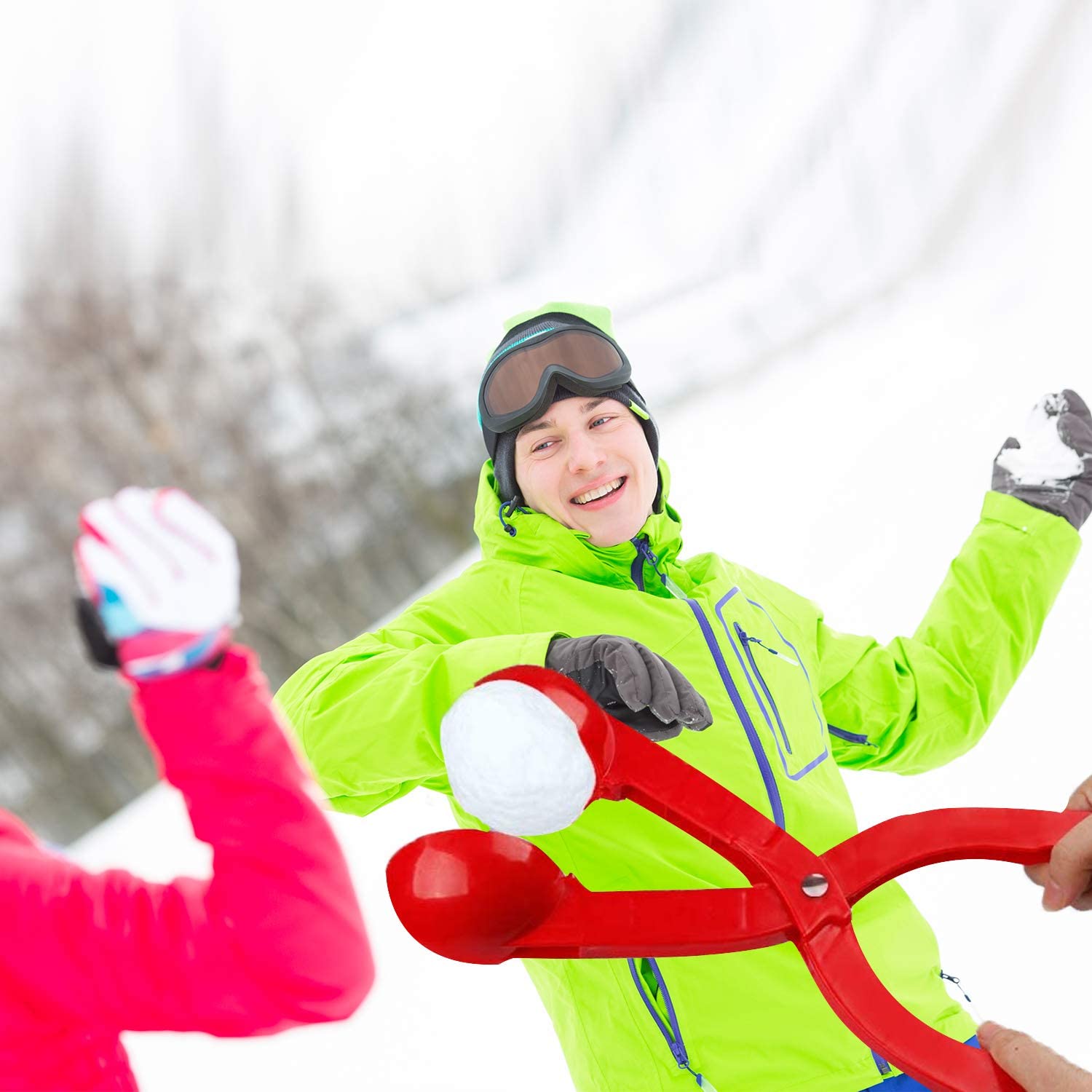 CREPRO 3-Pack Snowball Makers Snow Toys for Kids Outdoor Winter Perfect Snowballs Maker Shape