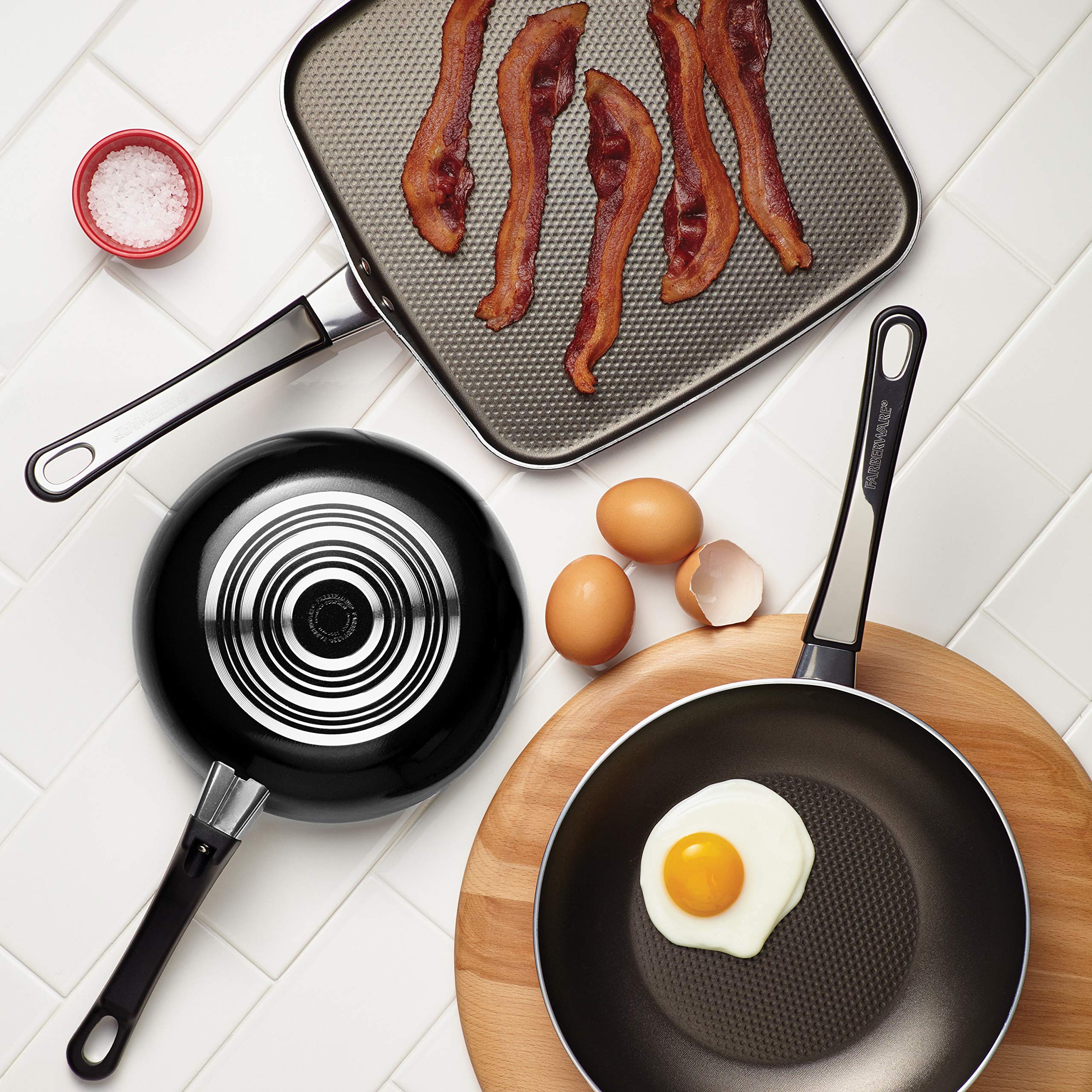 Farberware 21582 Dishwasher Safe High Performance Nonstick Frying Pan with Glass Lid / Nonstick Deep Skillet, 12 Inch, Black