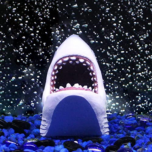 Penn-Plax Jaws Officially Licensed 2-Piece Aquarium Ornament Bundle β Includes Boat Attack and Shark Swim-Through β Small