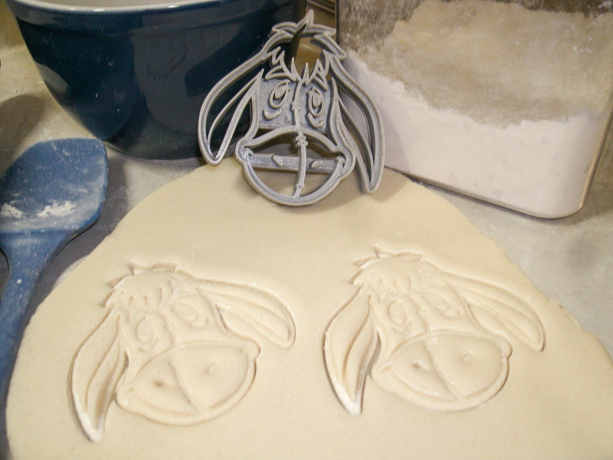 EEYORE FACE WINNIE THE POOH CHARACTER COOKIE CUTTER MADE IN THE USA PR458