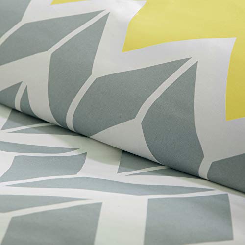 Intelligent Design ID12-234 Nadia Duvet Cover King/Cal King Size - Yellow , Chevron Duvet Cover Set – 5 Piece – Ultra Soft Microfiber Light Weight Bed Comforter Covers