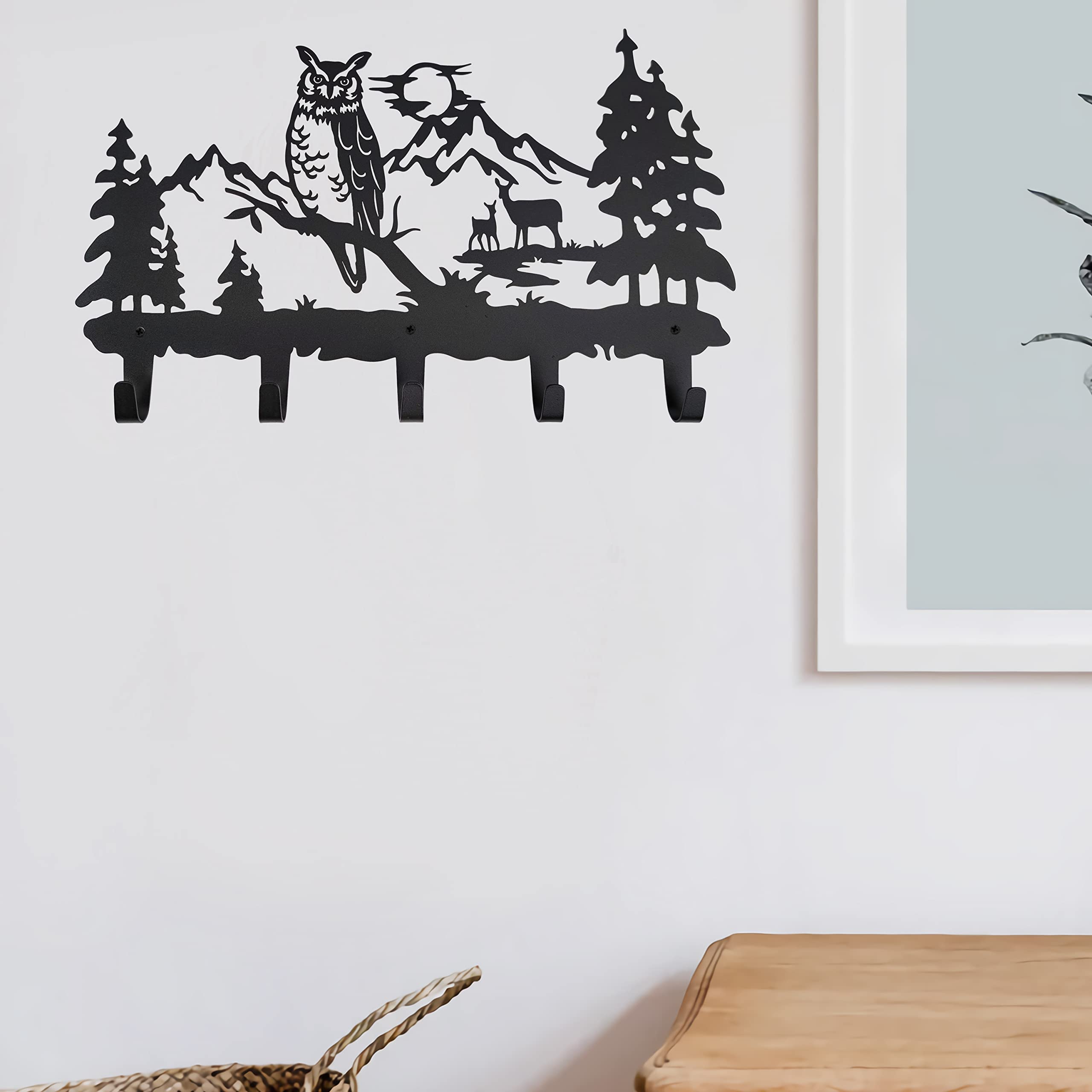 Metal Wolf Hooks Wall Art Decor- Wolf Family Hangers and Key Holder-Apply to Storage, Living Room, Hallway, Office, hut Decorative Hook Coat Rack and Backpack Hook (Black)