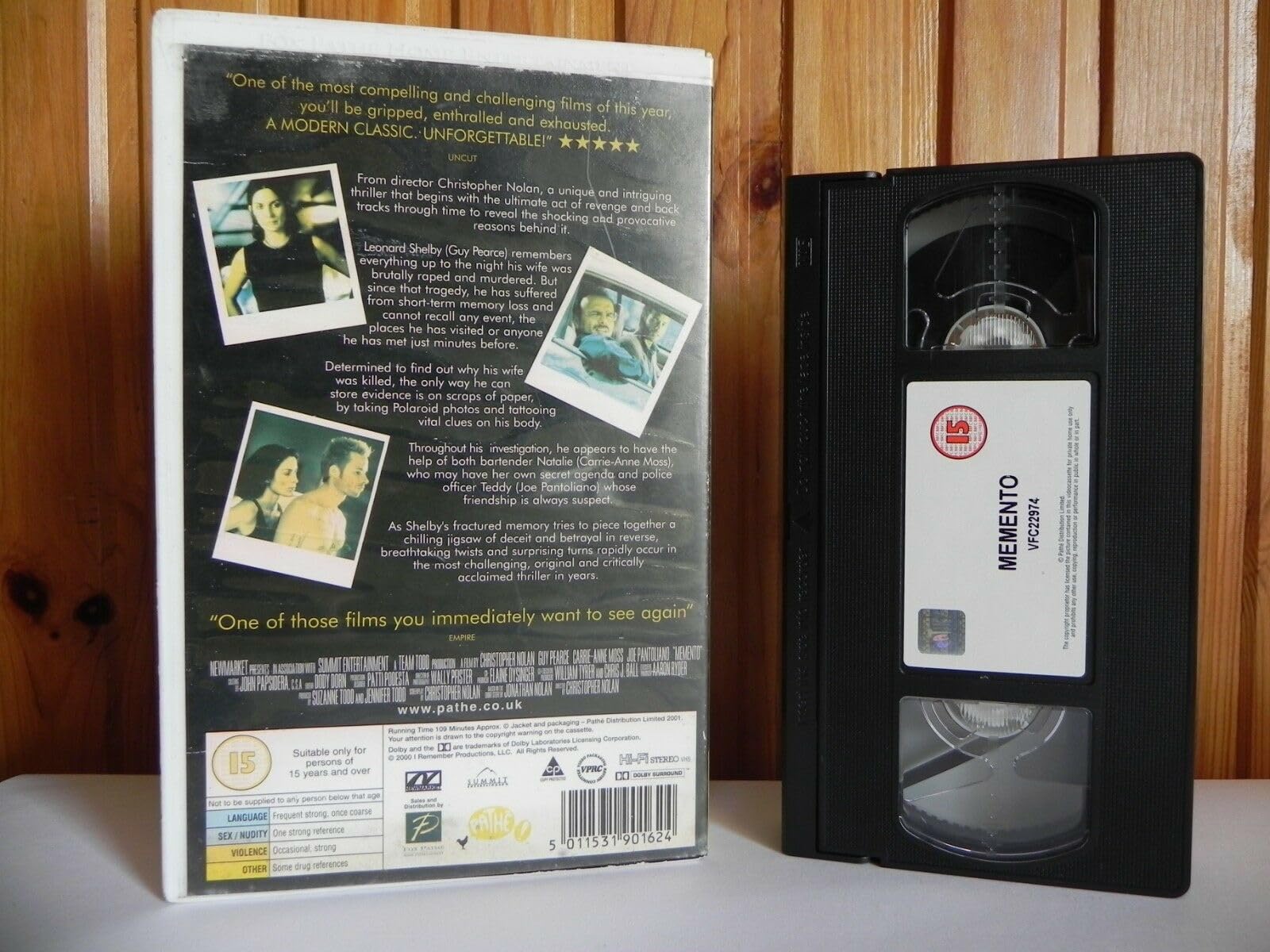 Memento - Large Box - Pathe! - Thriller - Ex-Rental - Carrie-Anne Moss - Pal VHS