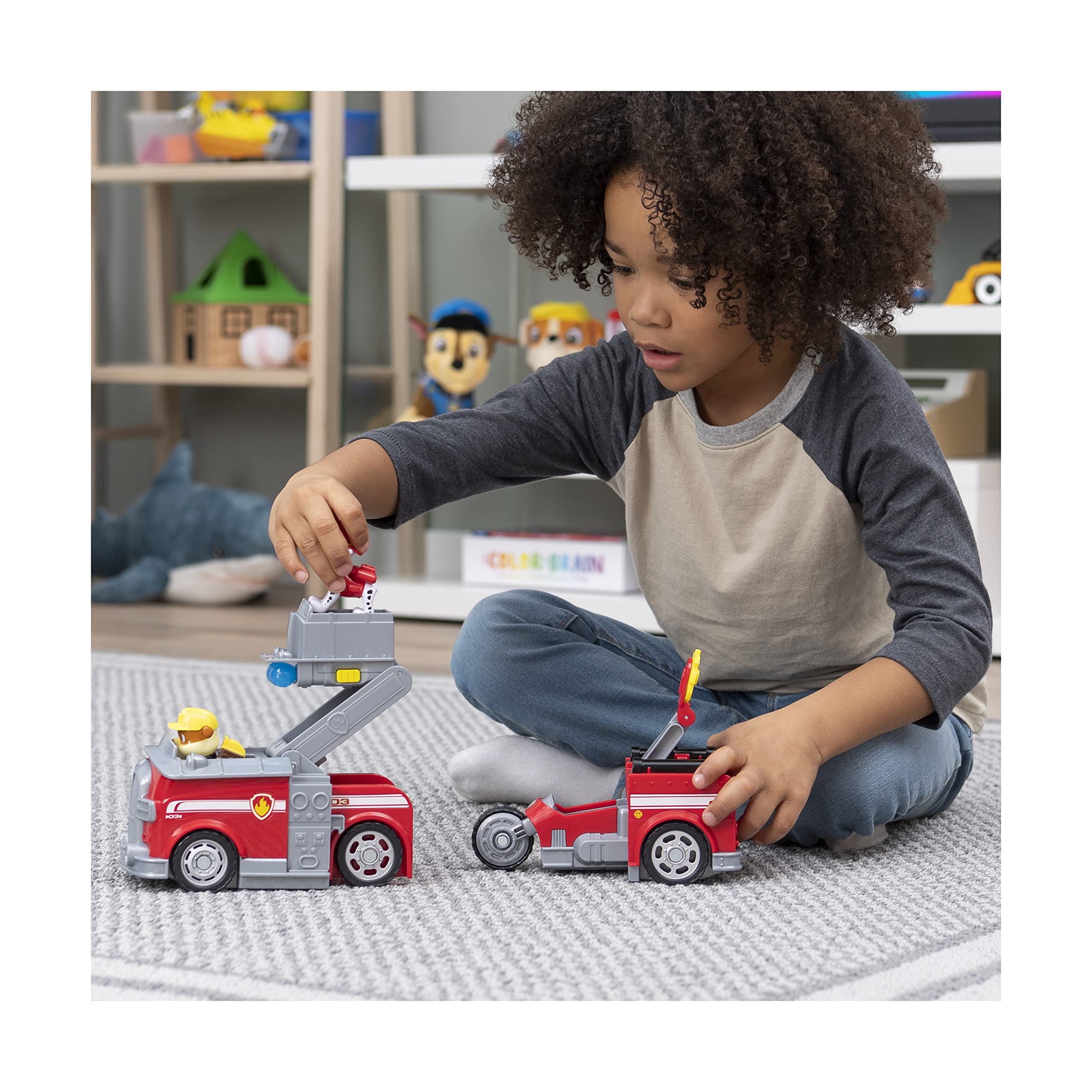 Paw Patrol, Marshall Split-Second 2-in-1 Transforming Fire Truck Vehicle Toy with 2 Collectible Figures