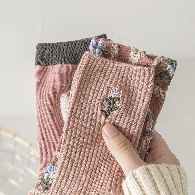 CYee 3 Pairs Kawaii Flower Pattern Pink Socks for Women Pink Embroidered Soft Breathable Socks Stretchy Mid Tube Ankle Sock