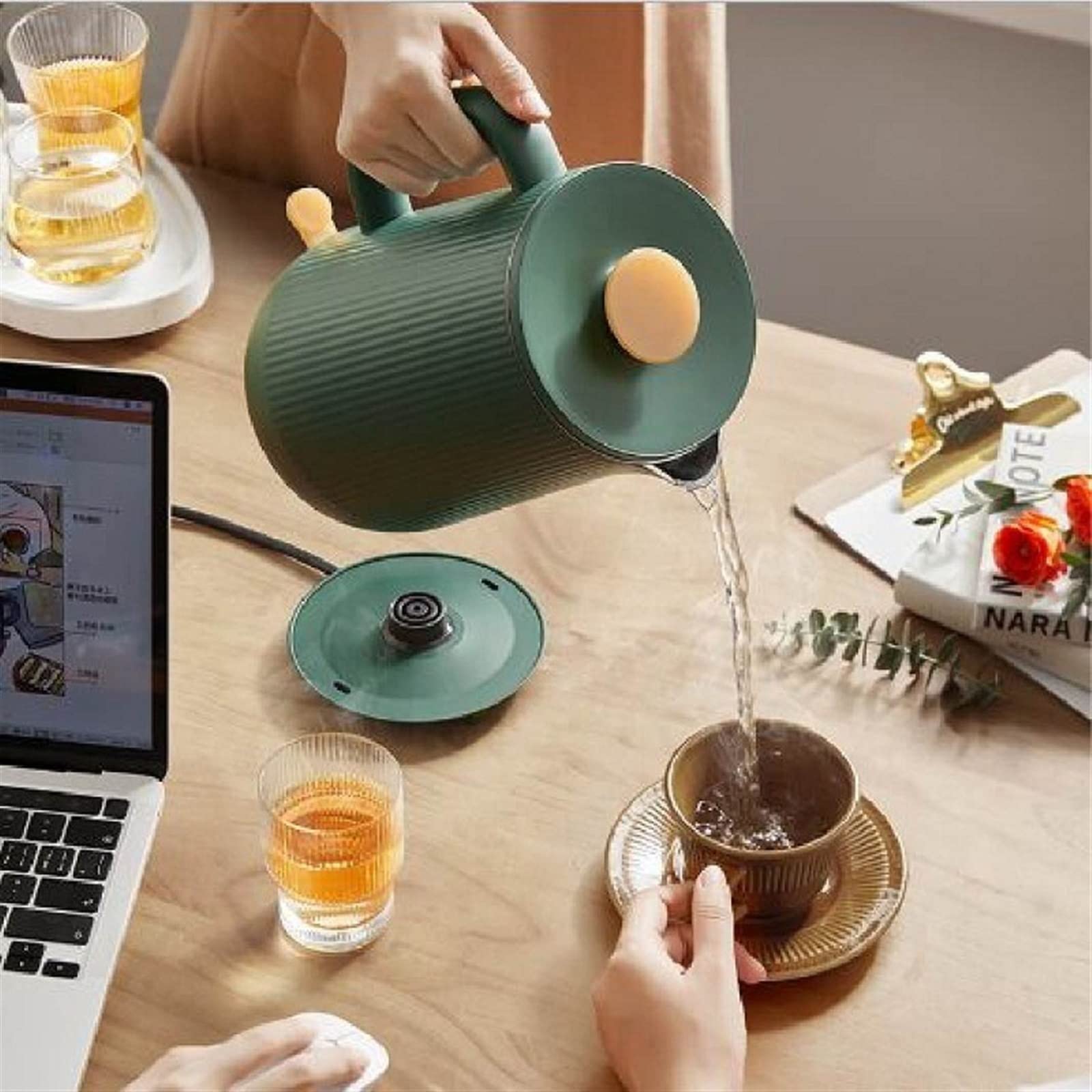 Camping Kettle 1.6L Electric Kettle Household Hot Kettle Water Boiler Fast-heating Coffee Tea Pot Kettle with Automatic Power-off Function 200V