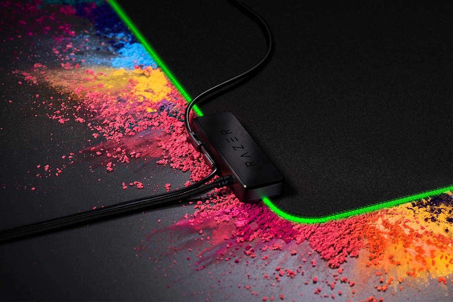 Razer Goliathus Chroma Soft Gaming Mouse Mat with Micro-Textured Cloth Surface, Optimized for All Sensitivity Settings and Sensors, RGB Chroma Enabled
