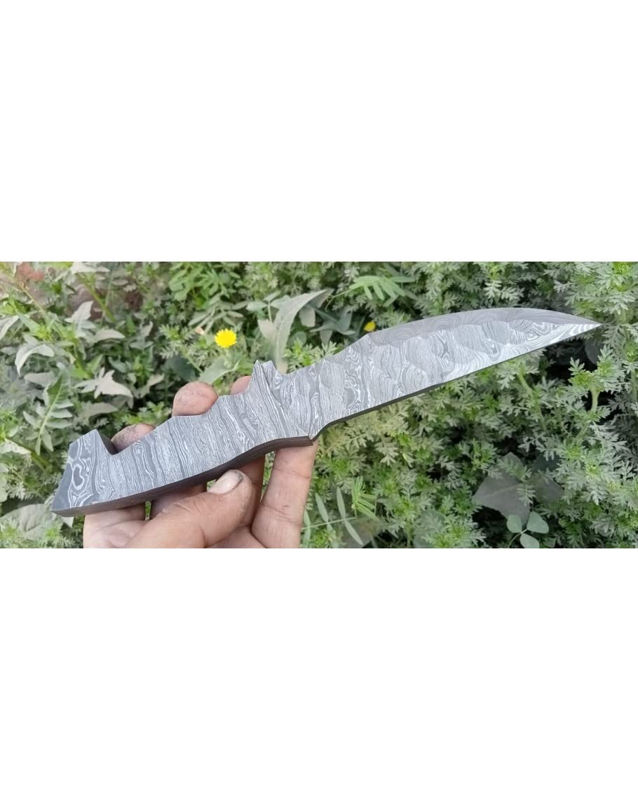 Damascus Hunting knives with leather sheath/ custom knife with leather sheath, black, 9 1/2 inches