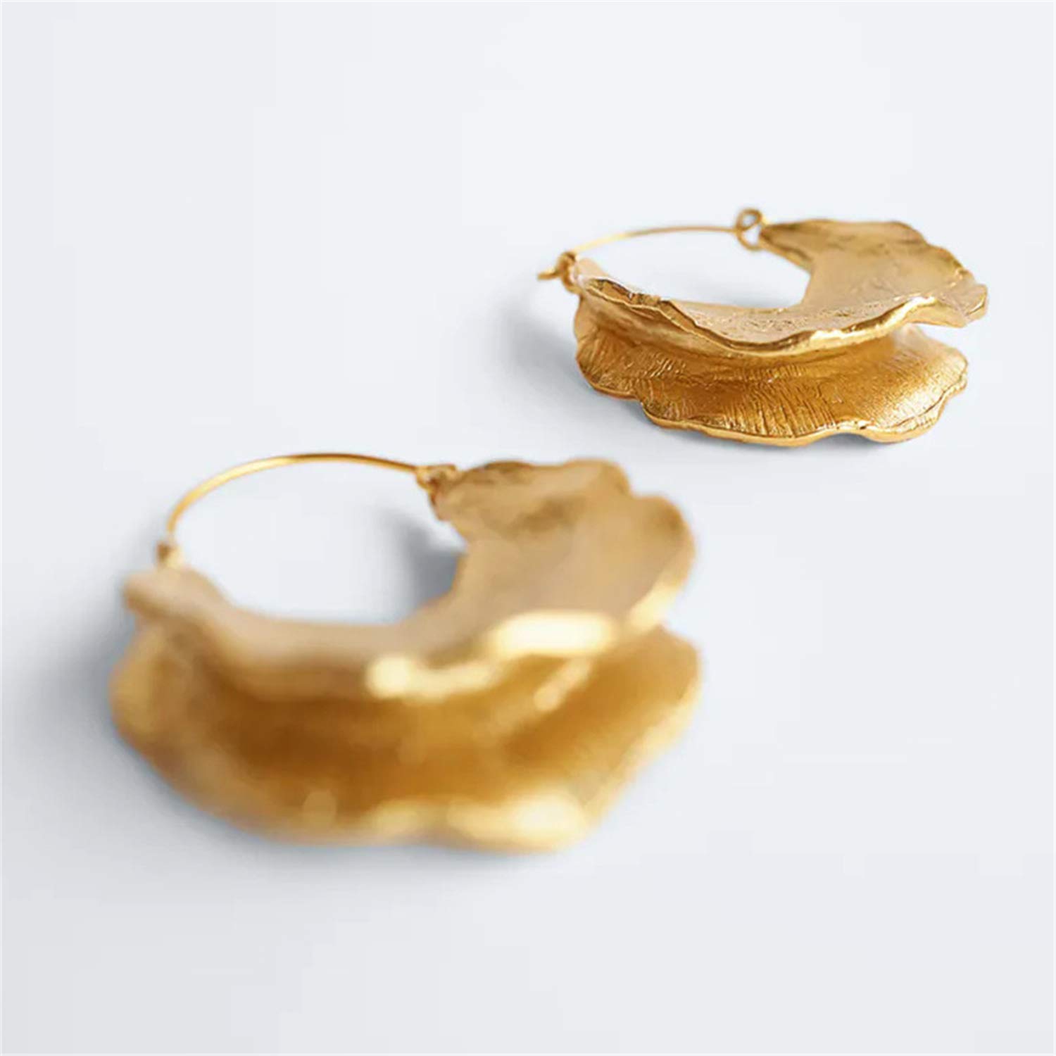 DAMLENG Simple Fashion Large Vintage Gold Circle Hoop Earrings Boho Irregular Hollow Shield Shape Dangle Drop Earrings for Women Statement Jewelry Gifts (Gold)