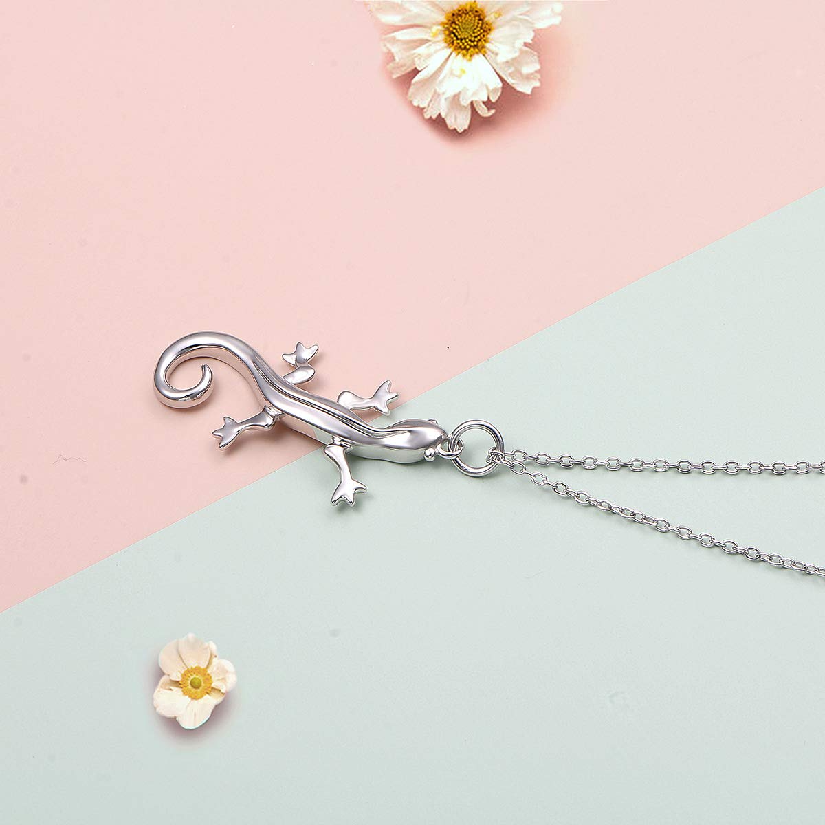 DAOCHONG S925 Sterling Silver Animal Chameleon Gecko Lizard Pendant Necklace for Women Teen Men
