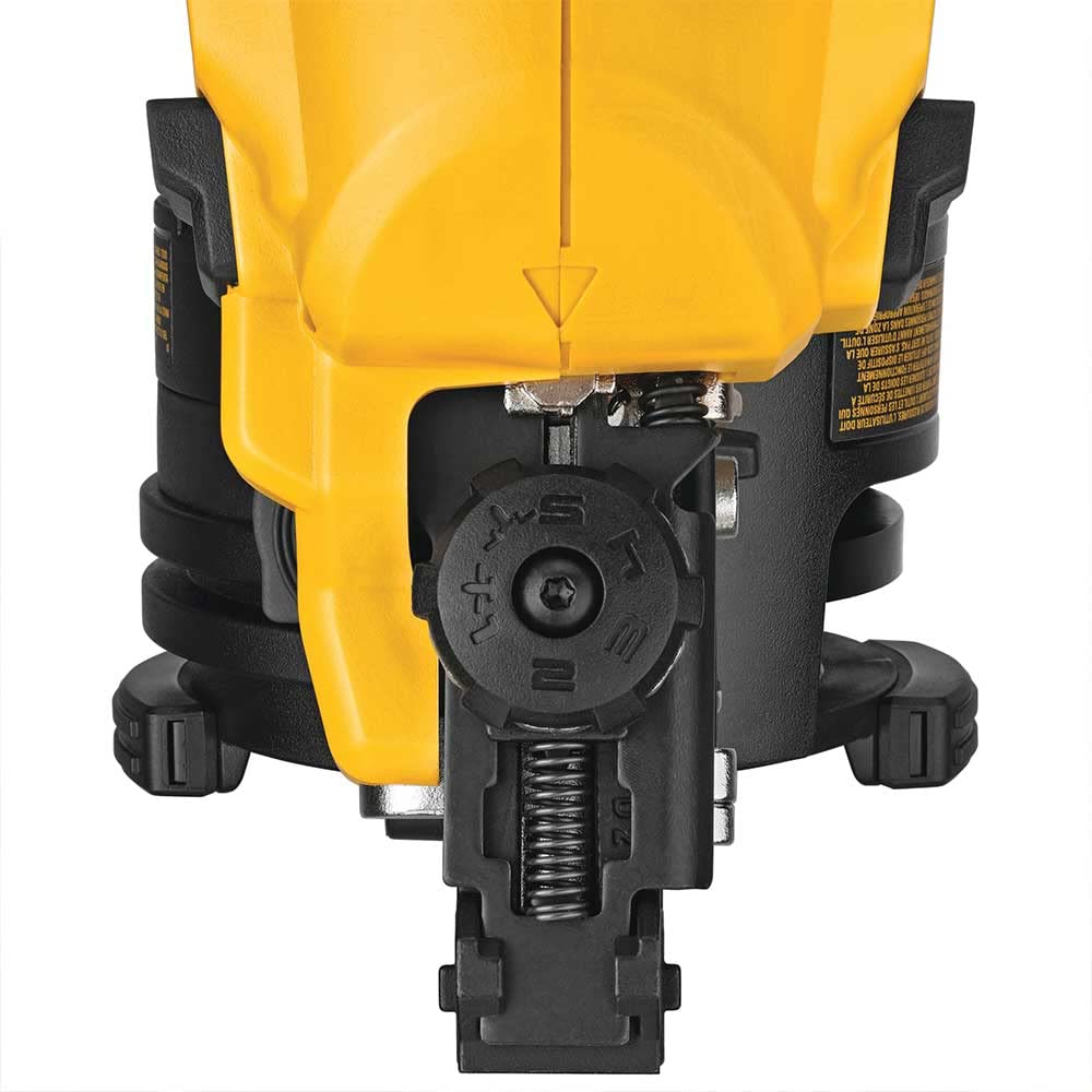 DeWALT DCN45RNB 20V Max 15 Degree Cordless Coil Roofing Nailer