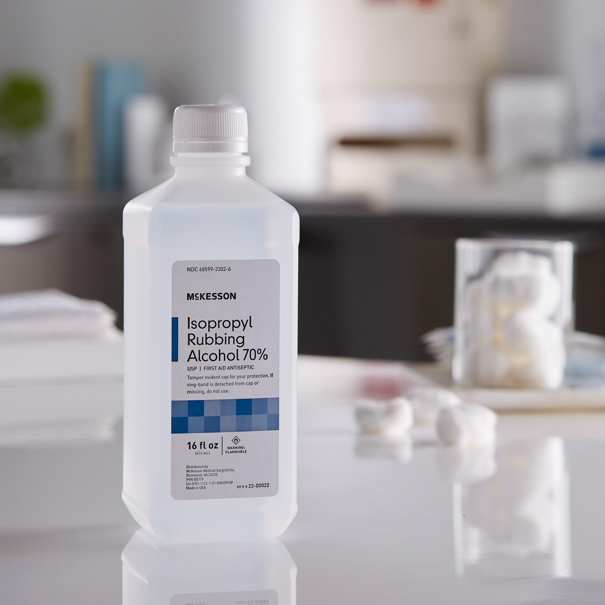 McKesson Isopropyl Rubbing Alcohol 70% [12 Count] USP First Aid Antiseptic, 16 oz