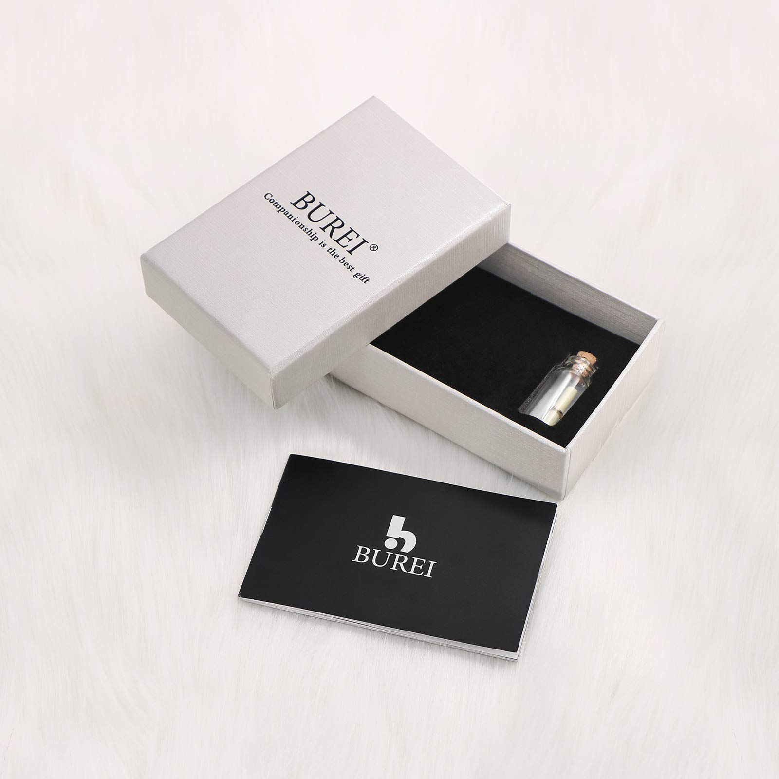 BUREI Name Necklace Personalized Gold Plated friendship Jewelry Women Gift for Her (Danielle pendant)