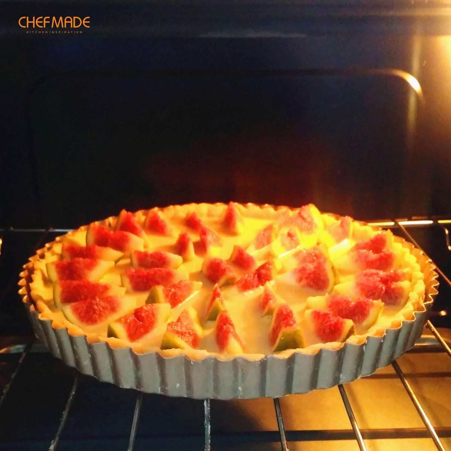 CHEFMADE 9.5-Inch Round Tart Pan with Removable Loose Bottom, Non-Stick Carbon Steel Quiche Pan for Oven Baking (Champagne Gold)