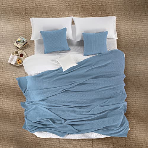 HILLFAIR 100% Cotton Blanket with 2 Throw Pillow Cover 18x18 Inch - 102x108 Inch California King Size Bed Blankets- Soft Breathable Blanketsā Extra Large Oversized Cotton Blankets- Blue Bed Blankets