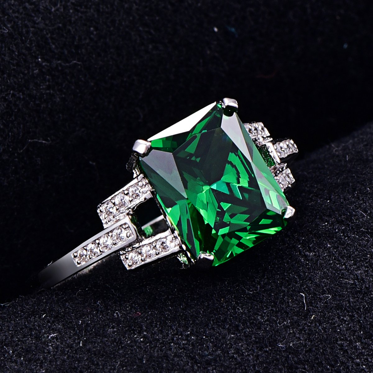 BONLAVIE 2.5ct Women's Created Emerald Rings May Birthstone Ring 925 Sterling Silver Ring Wedding Ring Anniversary Emerald Solitaire Engagement Ring Size 8