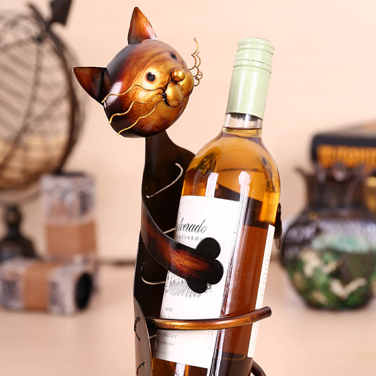 Cat Shaped Wine Holder Wine Shelf Metal Figurine Practical Figurine Rack for Wine Bottle Office Home Decor Wine Rack