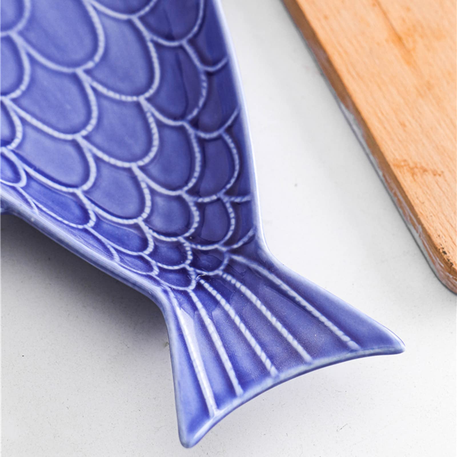 CHUANGRUN Fish Shaped Plate, 15 Inch Ceramic Fish Plate, Large Blue Serving Platter, Snack Storage Serving Platter, for Restaurants Home Kitchen Accessories