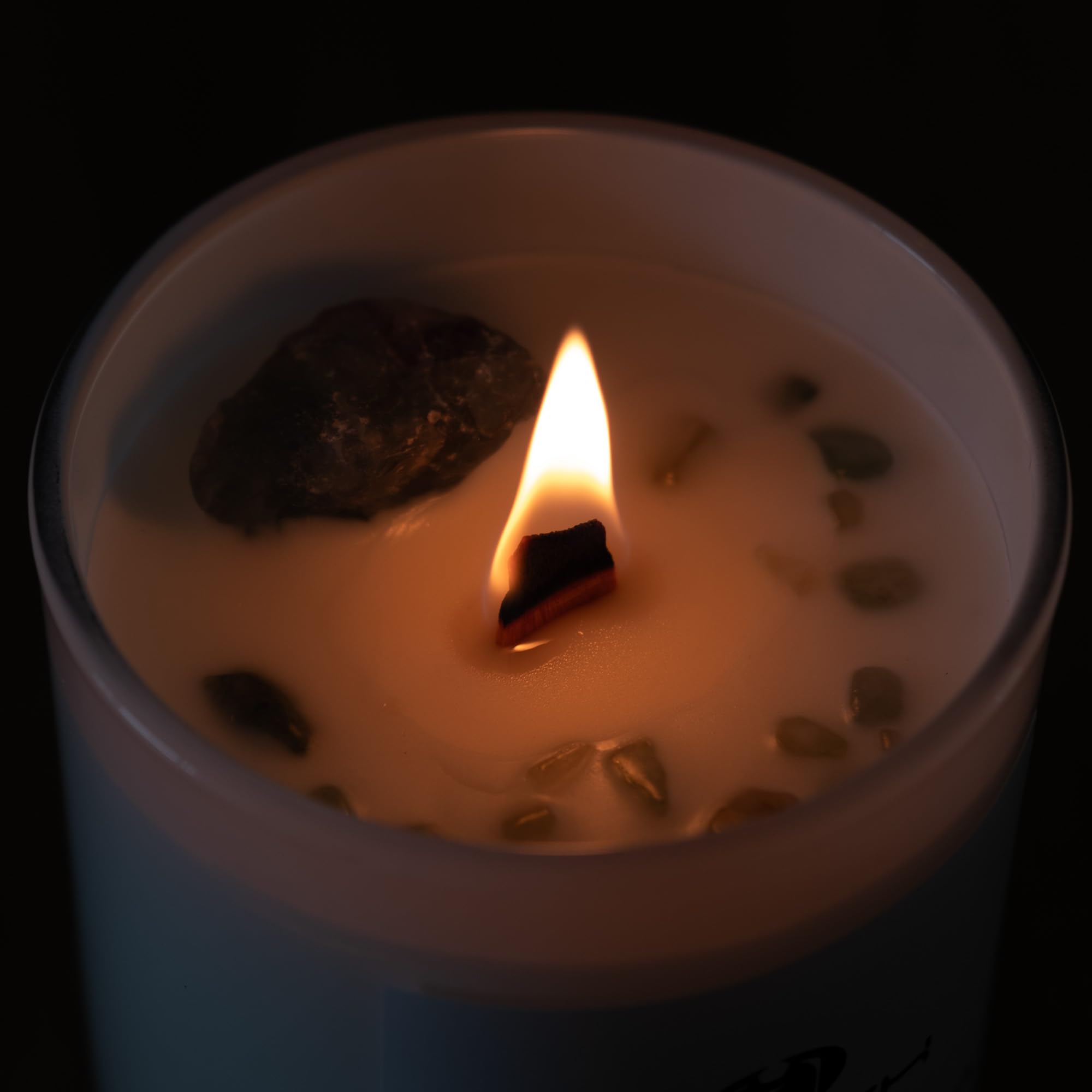 Candles with Crystals Inside, Healing Crystal Candles, Natural Candle for Home Scented, Pear & Freesia Scented Aromatherapy Candle Gift for Women
