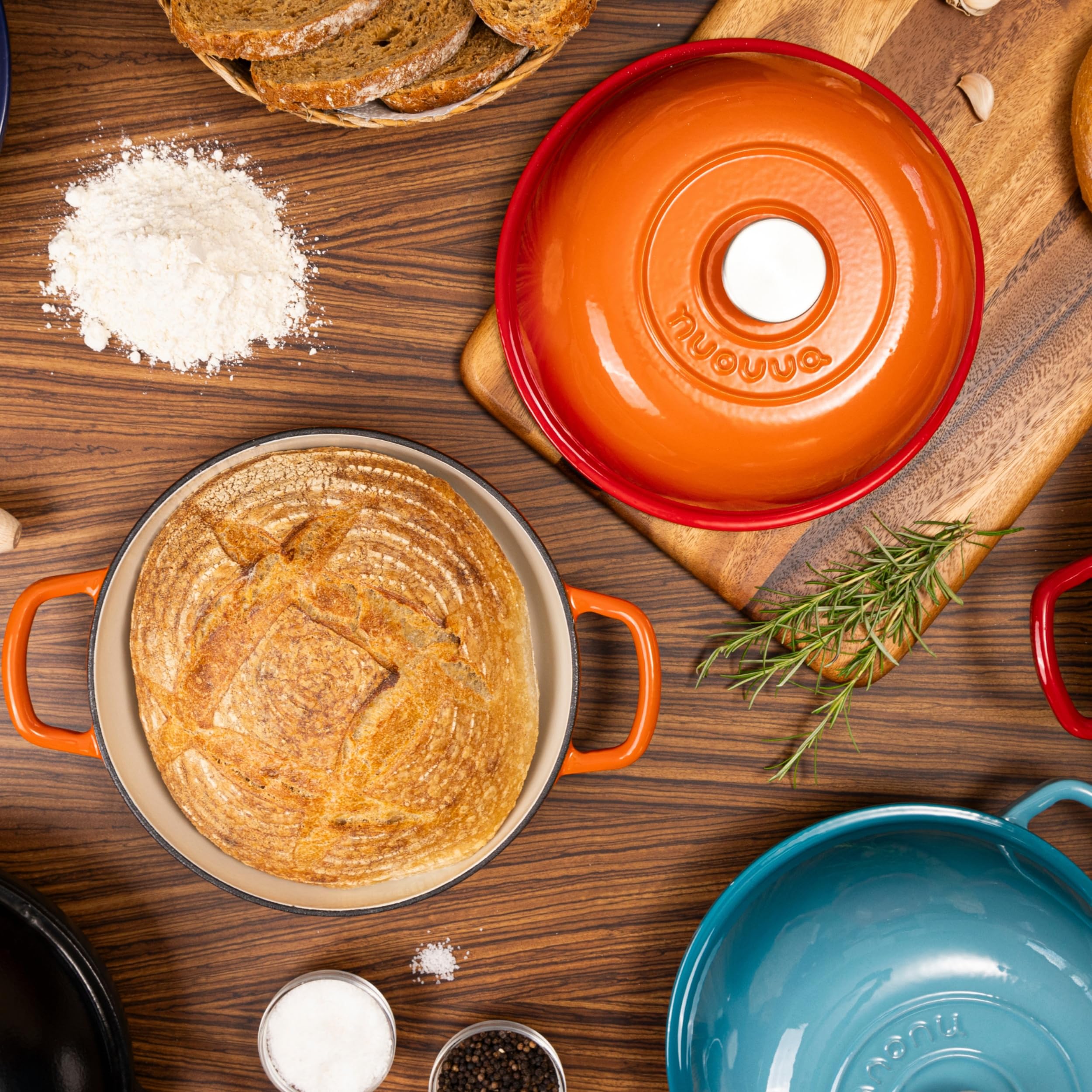Enamelled Cast Iron Dutch Oven Pot – Dutch Oven For Sourdough Bread Baking – Cast Iron Bread Pot – Red, 6 Quarts, 22cm – by Nuovva