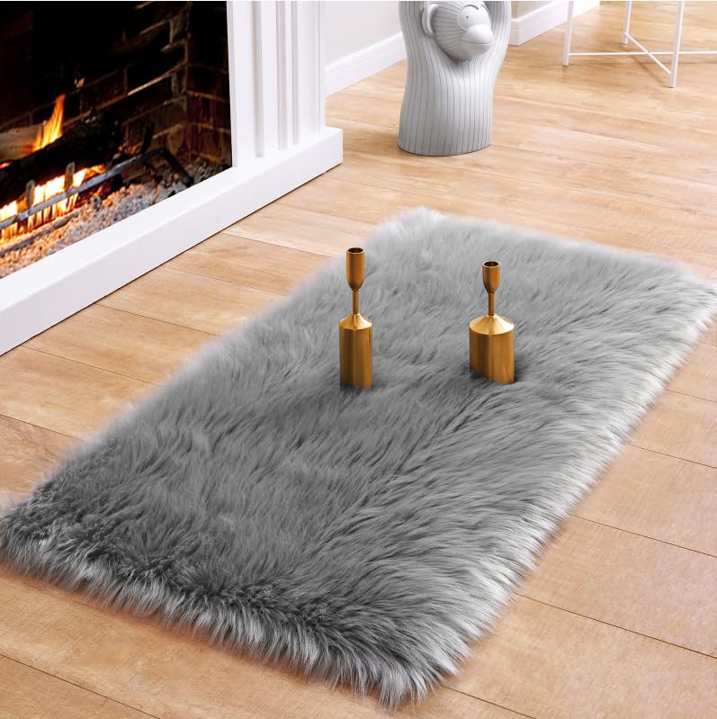 Ciicool Grey Fur Rug Fluffy Rug, 2x4 ft Small Faux Fur Rug for Bedroom, Washable Faux Sheepskin Rug for Sofa Couch Seat Cushion, Thick Shaggy Furry Rugs Floor Carpets for Bedside Living Room