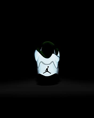 Jordan Boy's Air Jordan 5 Retro (Big Kid) Silver/Green Bean/Flint Grey 4 Big Kid M