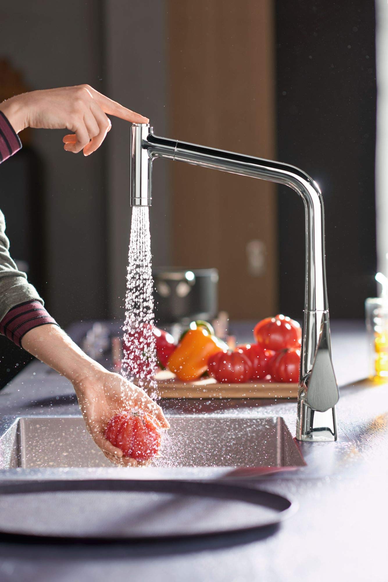 hansgrohe Metris Select Stainless Steel Single-Handle Kitchen Faucet, Kitchen Faucets with Pull Out Sprayer, Faucet for Kitchen Sink, Magnetic Docking Spray Head, Stainless Steel Optic 14884801