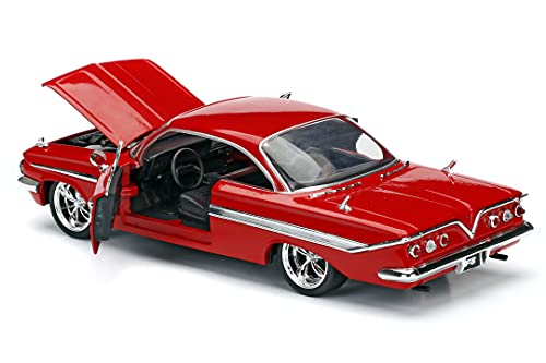 Jada Toys Fast & Furious 8 1:24 Diecast - Dom's Chevy Impala Vehicle , Red