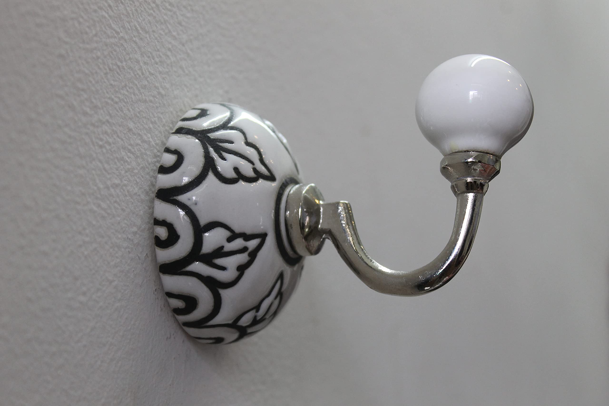 PARIJAT HANDICRAFT Hand Painted Beautifully Black & White Colored Ceramic Wall Hook Hanger Key Holder hat Clothes hangings Bath Towel Hook Hanger