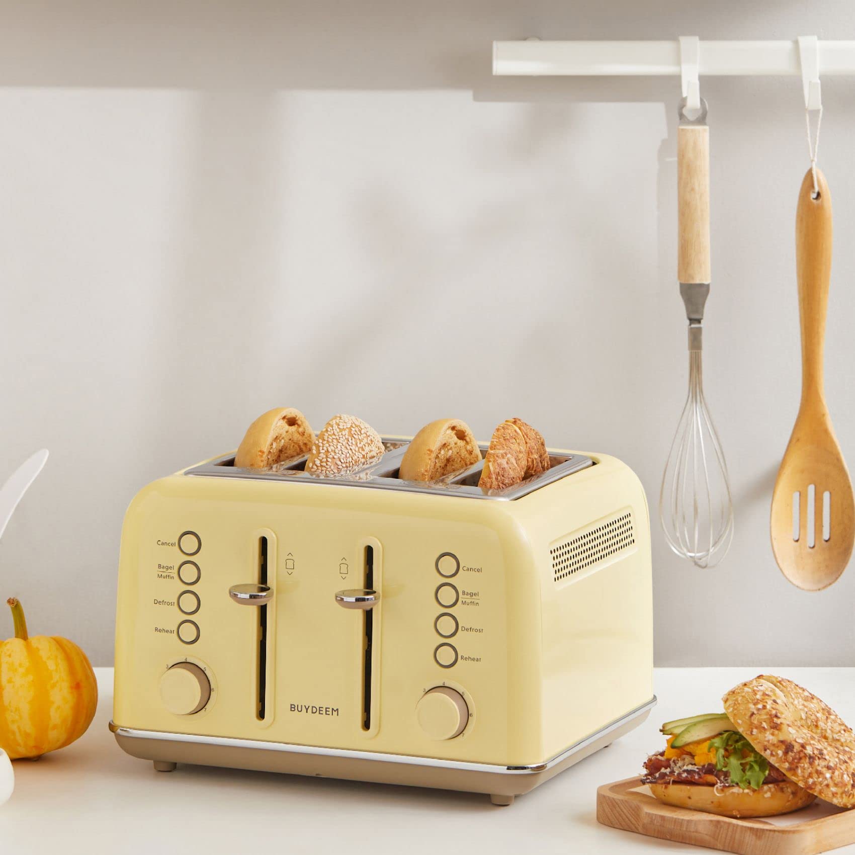 BUYDEEM DT640 4-Slice Toaster, Extra Wide Slots, Retro Stainless Steel with High Lift Lever, Bagel and Muffin Function, Removal Crumb Tray, 7-Shade Settings,Mellow Yellow