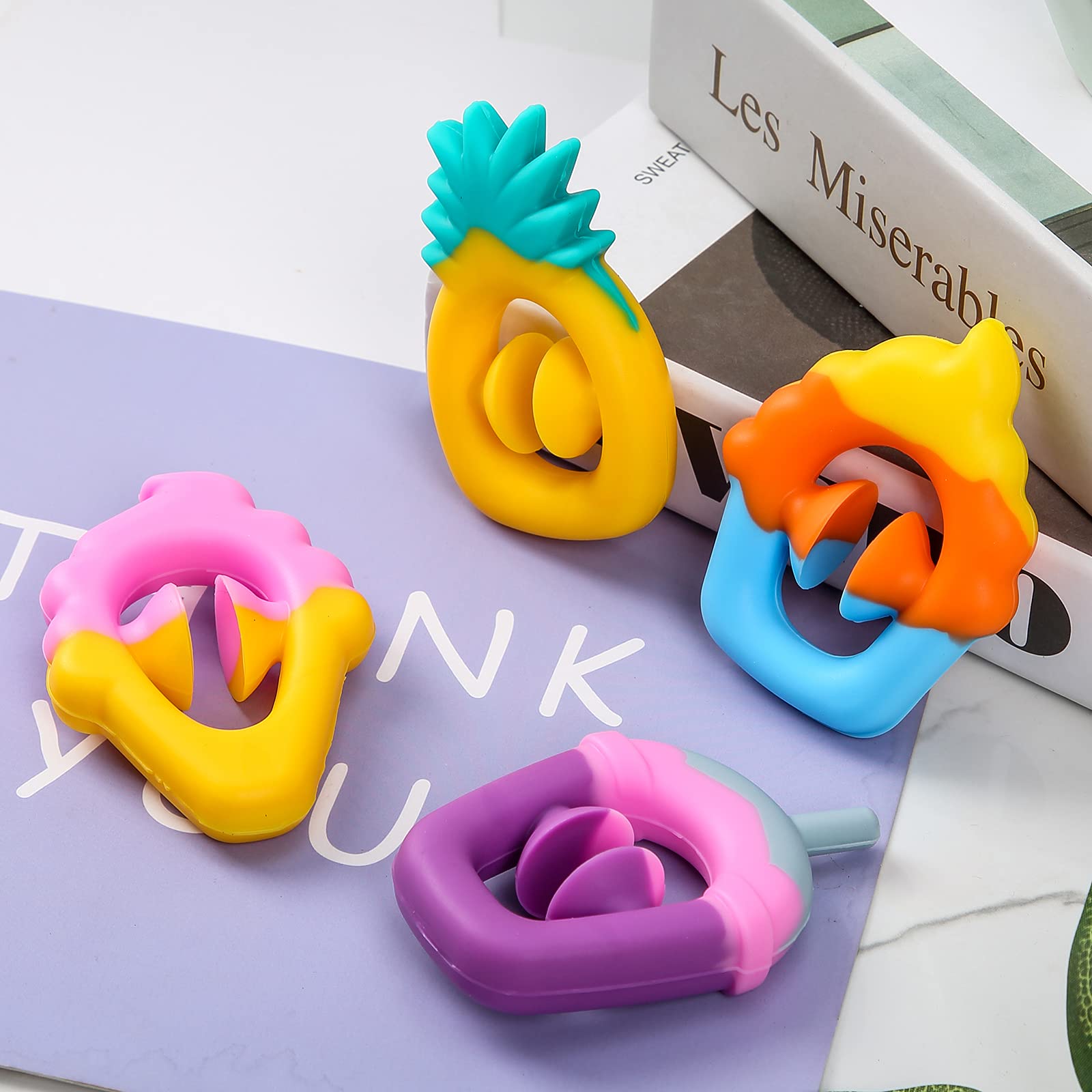 Snapper Fidget Toys,Grab and Snap Hand Toy,Snapper Popper Noise Maker Finger Sensory Toy,Stress Relief Squeeze Toy Easter Christmas Party Gift (4 Pieces)