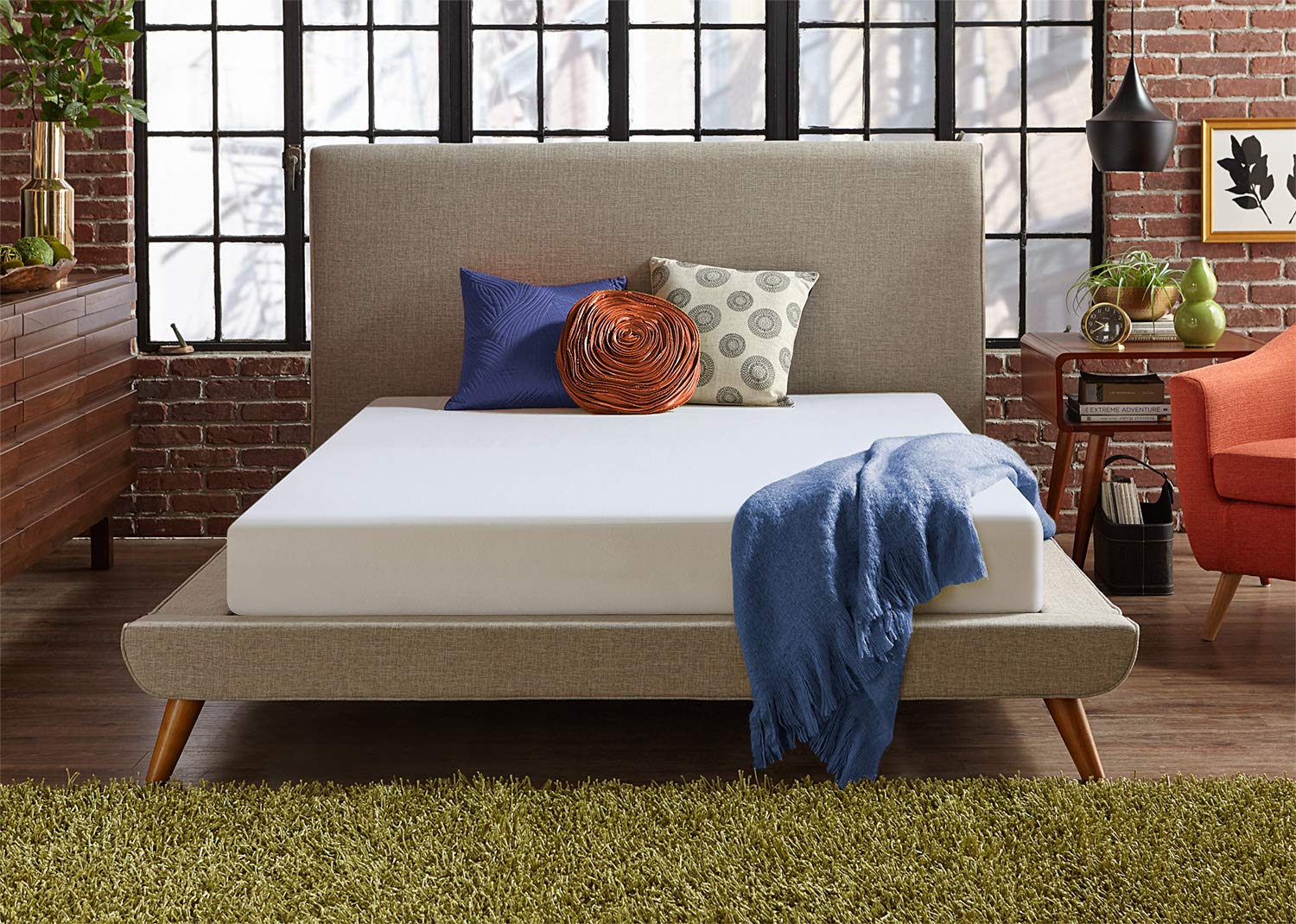 Live and Sleep Classic 8 Inch California King Bed in A Box, Medium Plush Firmness, Memory Foam Mattress in A Box, CertiPur Certified - Cal King Size