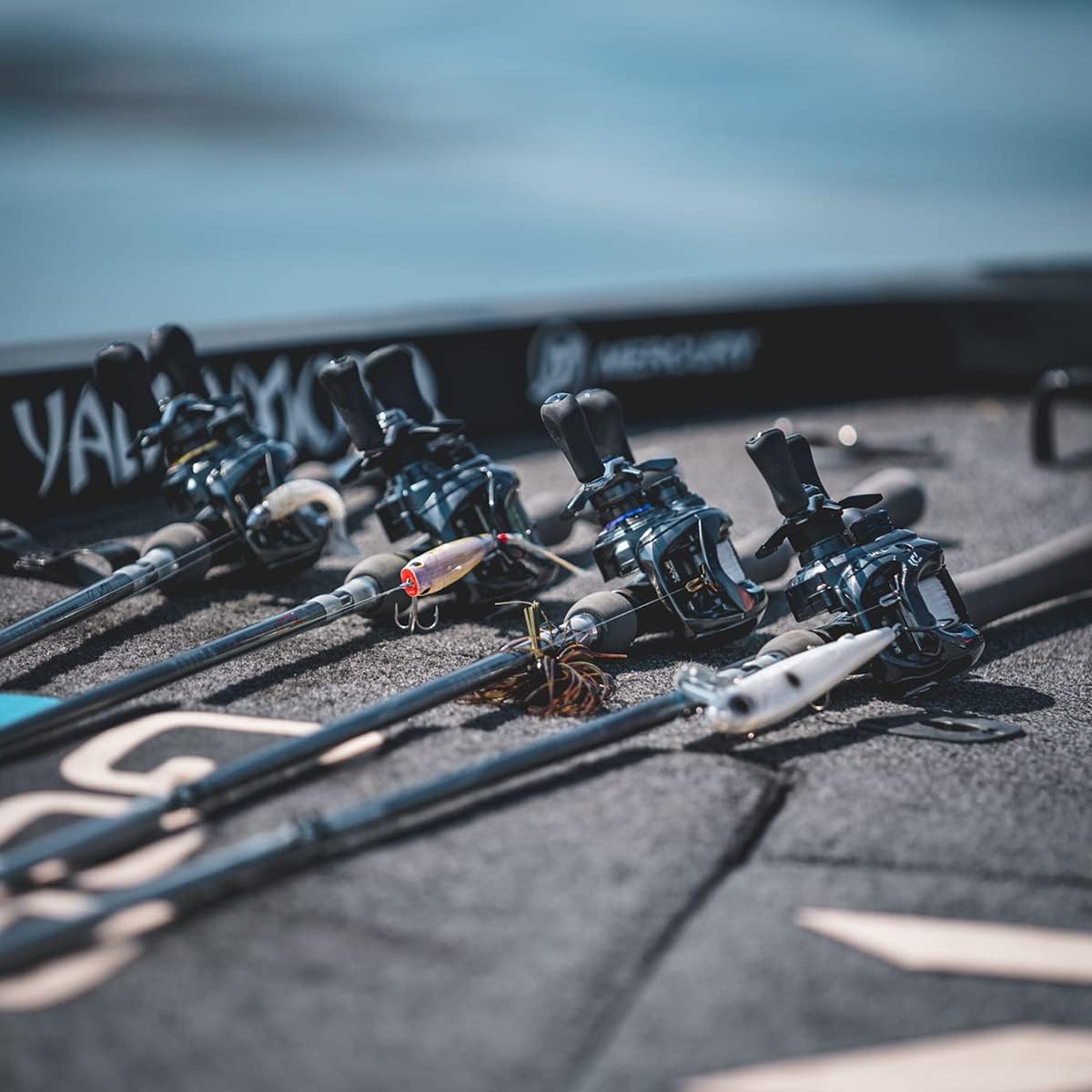 Daiwa REVLT2500 Revros Lt Spinning Reels, 5.3: 1 Gear Ratio, 39.90" Retrieve Rate, 22 lb Max Drag, Ambidextrous,Black
