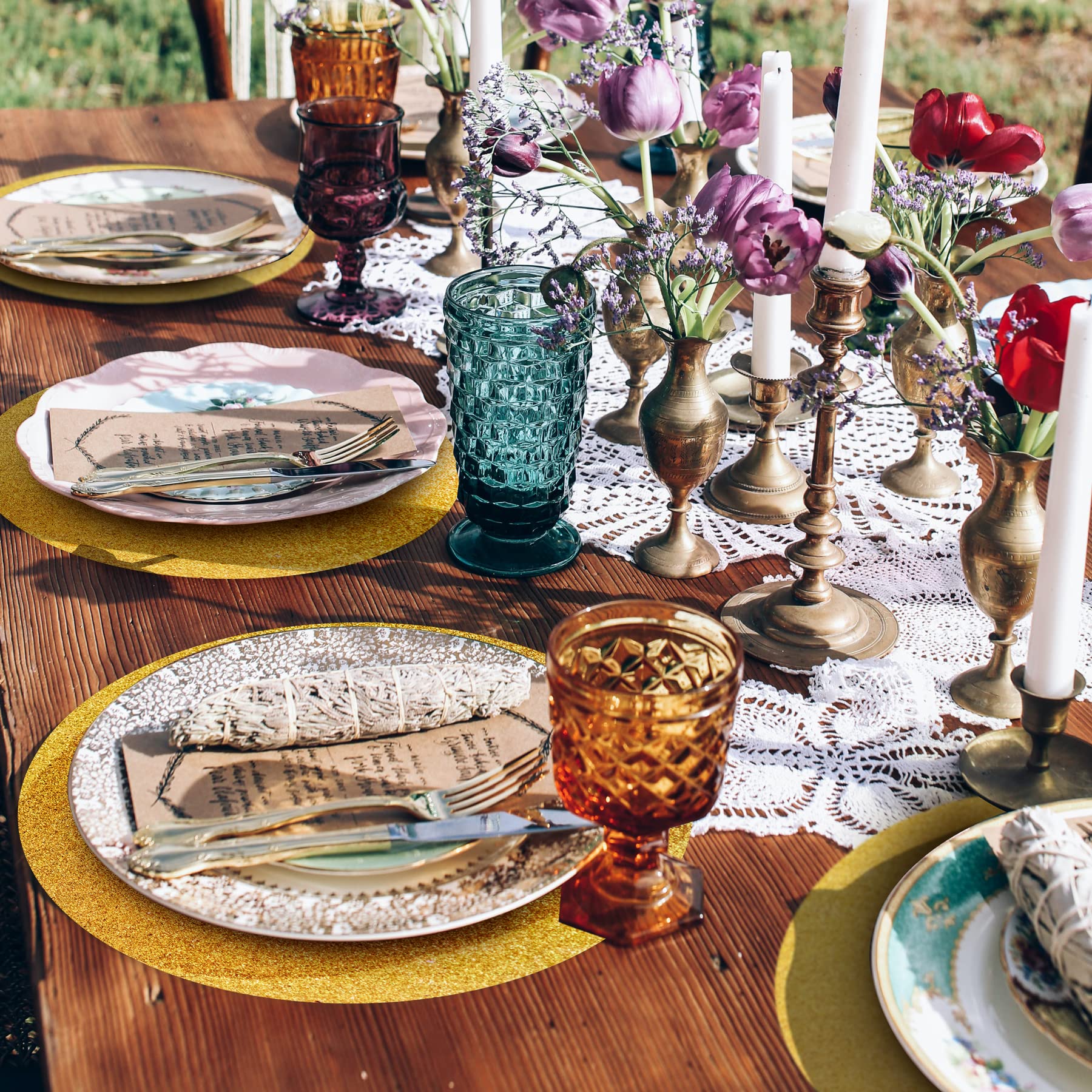 Datyiiha 50 Pieces Gold Glitter Paper Place Mats Sparkle Round Disposable Table Mats Golden Sequin Doilies Decorative Placemats for Wedding Banquet Party Home Dining Tableware