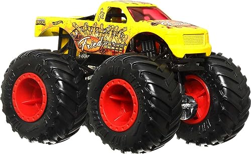 Hot Wheels Monster Trucks, 1:64 Scale Monster Trucks Toy Trucks, Set of 4, Giant Wheels, Favorite Characters and Cool Designs