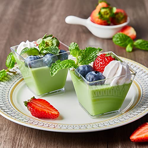 Qeirudu 50 Pack 3.5 oz Square Plastic Dessert Cups with Spoons, Mini Appetizer Cups Clear Parfait Shooter Cups for Tasting Party Small Desserts