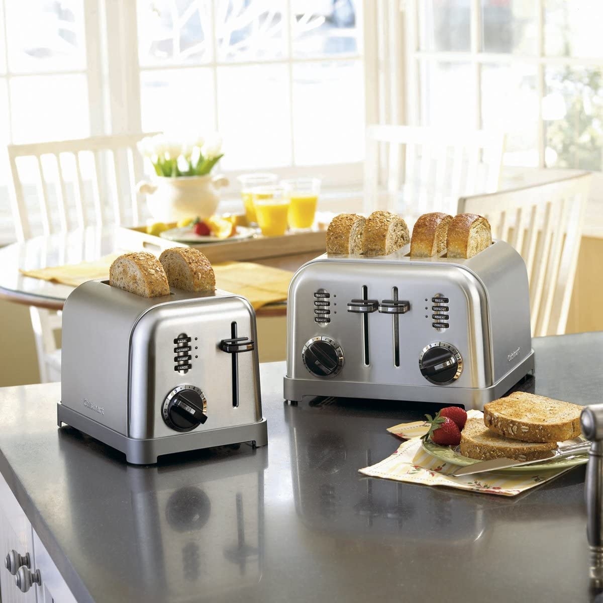 Cuisinart CPT-180 Metal Classic 4-Slice Toaster, Brushed Stainless (Renewed)