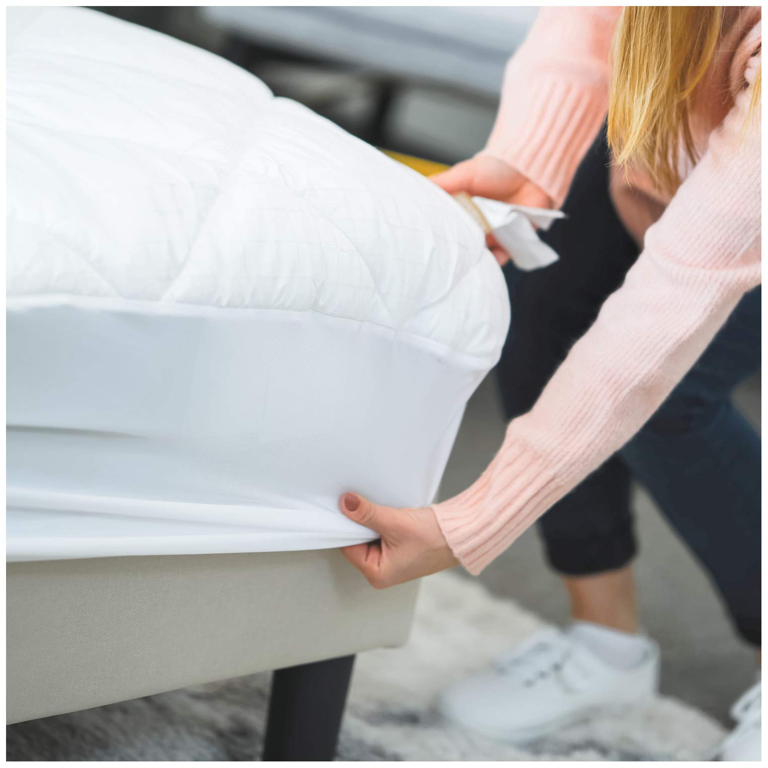 KASENTEX Deluxe Quilted Fitted Mattress Pad Queen Size - 13 Inch Deep Pockets - Brushed Microfiber - Down Alternative Fill, Cozy Breathable & Ultra Soft Protector