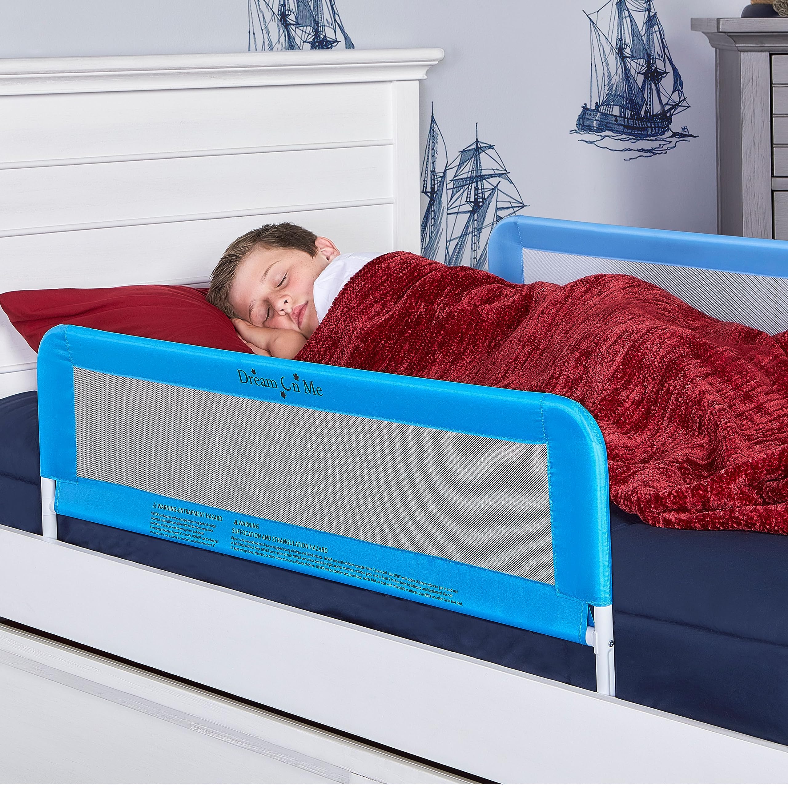Dream On Me Lightweight Mesh Security Adjustable Bed Rail for Toddler with Breathable Mesh Fabric in Sports Print.