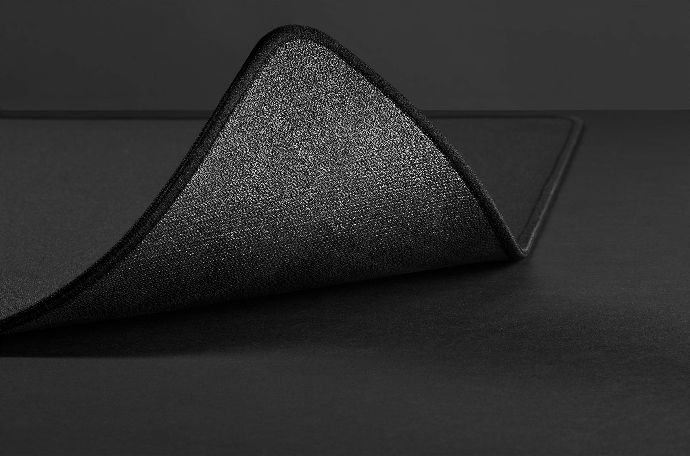Corsair MM500 Premium Anti-Fray Cloth Gaming Mouse Pad, Extended 3XL - Black (Renewed)