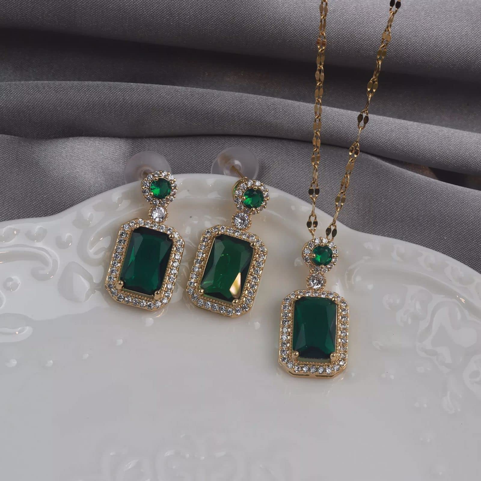 Emerald Zircon Necklace Ring earRing jewelry set