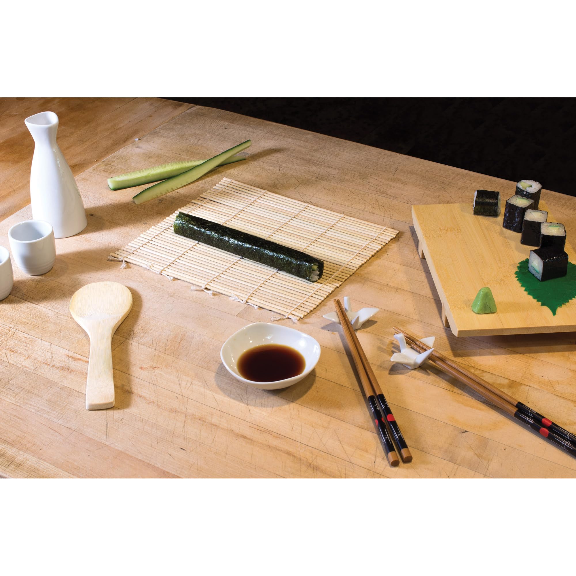 Helen's Asian Kitchen Easy Sushi Rolling Mat with Rice Paddle, Natural Bamboo, 2-Piece Makisu Set