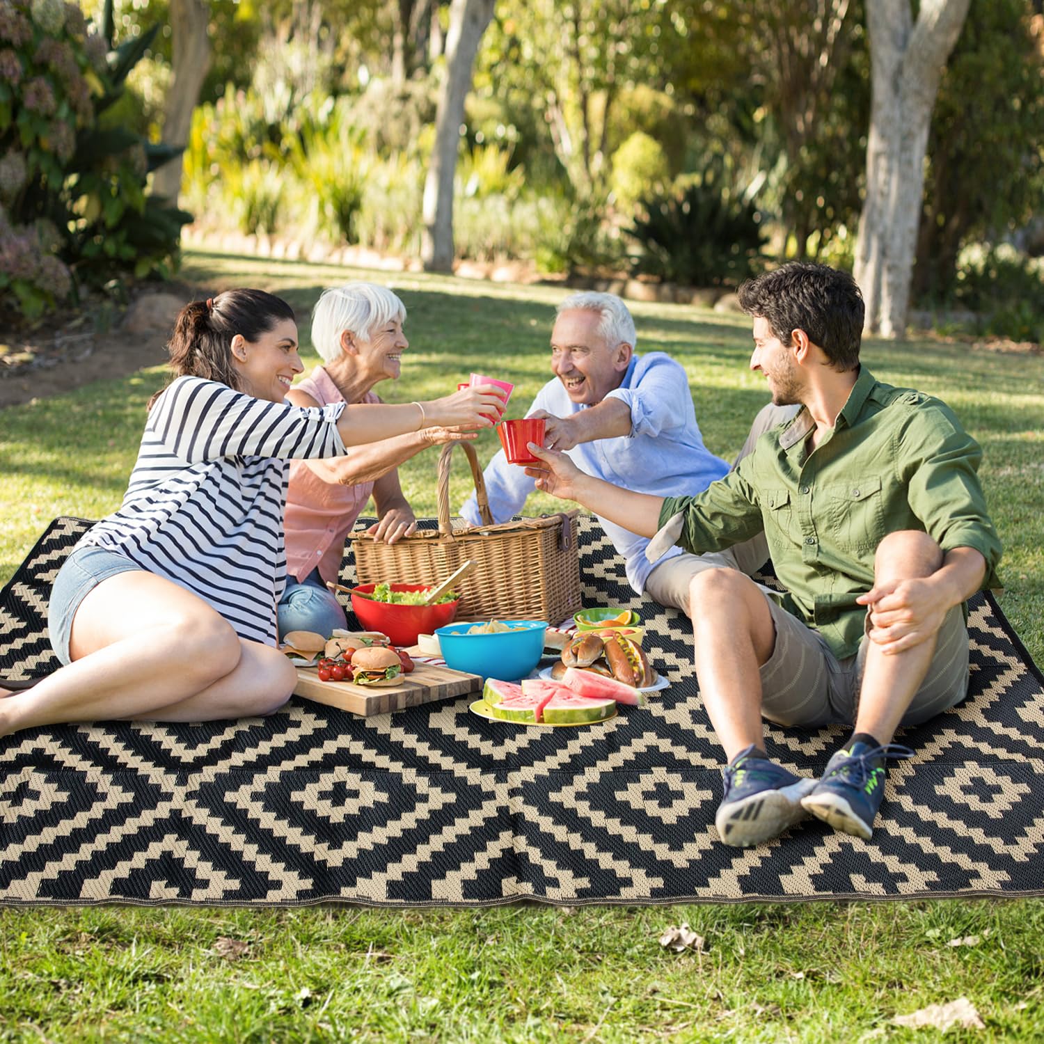 Reeple Reversible Mats, Outdoor Patio Rugs, Plastic Straw Rug, Modern Area Rug, Floor Mat for Outdoors, RV, Patio, Backyard, Deck, Picnic, Beach, Trailer, Camping-Rectangle, 9' x 12, Green