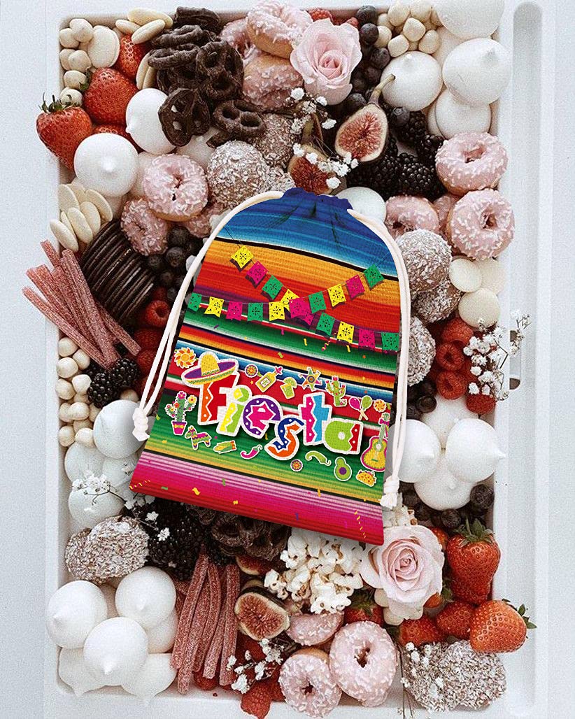 Doreen's Boutique Fiesta Gift Bags, Taco Llama Cactus,Mexican Themed Fiesta Party Decorations, Supplies – 5 Pcs per Pack(BGS-A008)