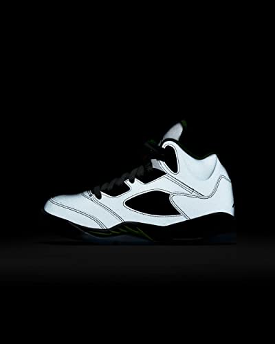 Jordan Boy's Air Jordan 5 Retro (Big Kid) Silver/Green Bean/Flint Grey 4 Big Kid M