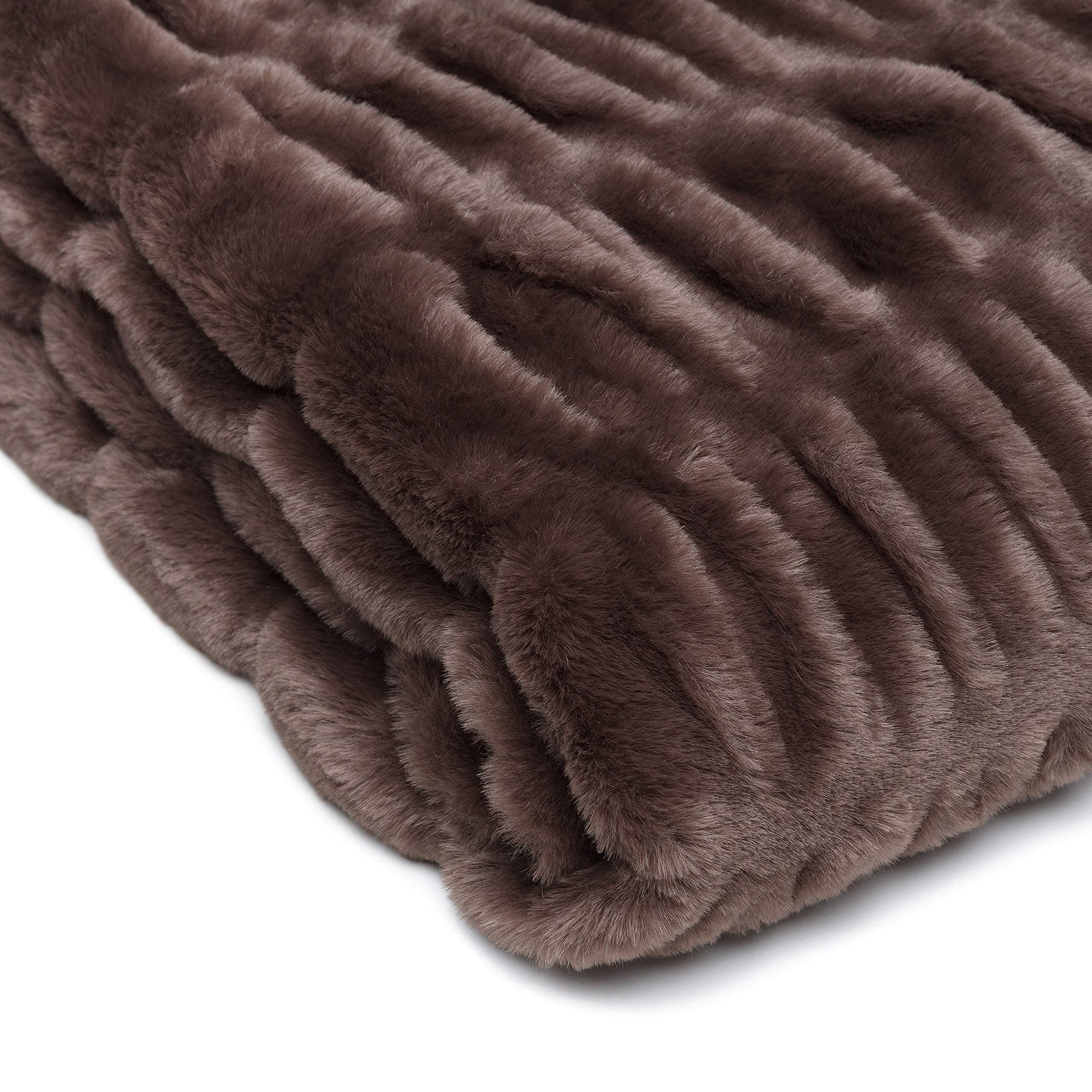 Chanasya Premium Ruched Faux Fur Throw Blanket - Luxurious, Soft Reversible Mink Blanket - 50" x 65β - Mocha