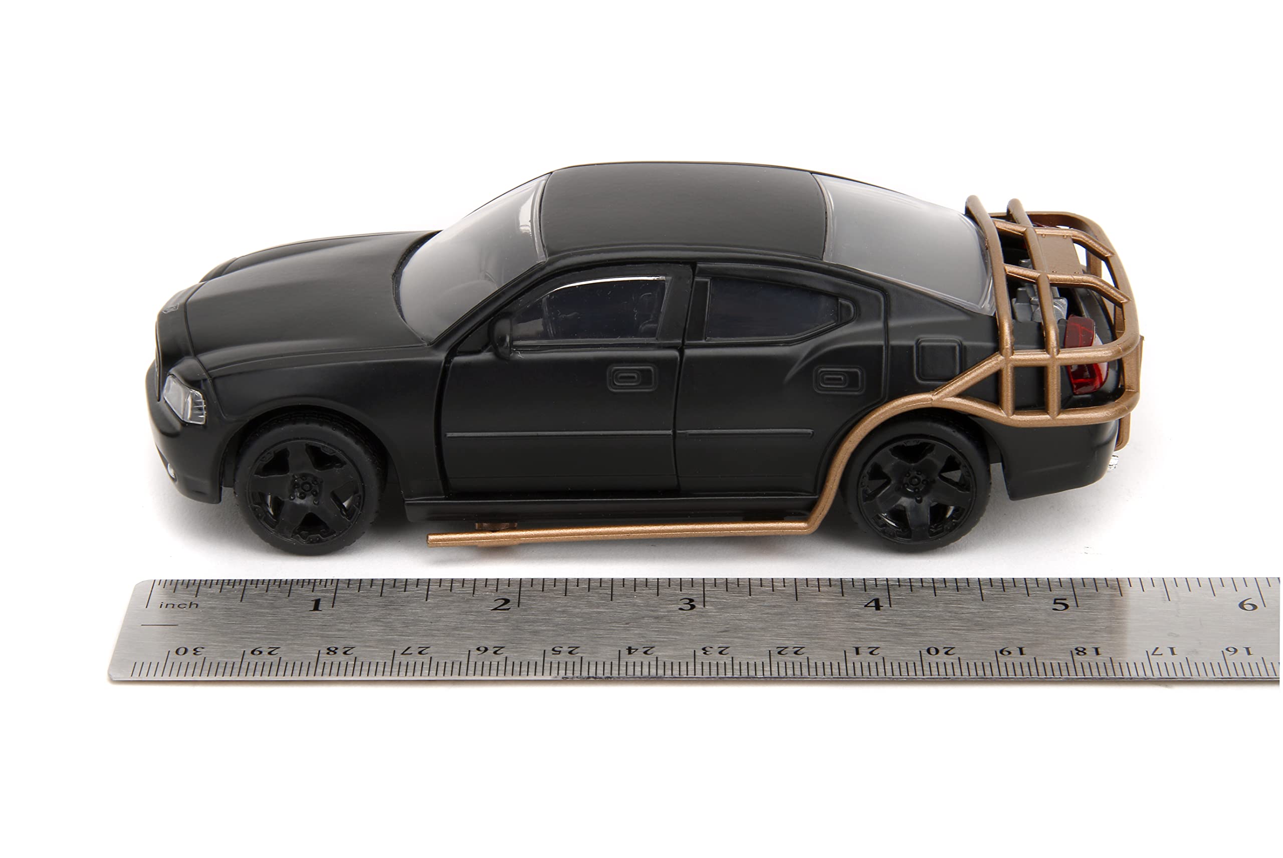 Fast & Furious 1:32 2006 Dodge Charger Heist Vehicle Die-Cast Car, Toys for Kids and Adults