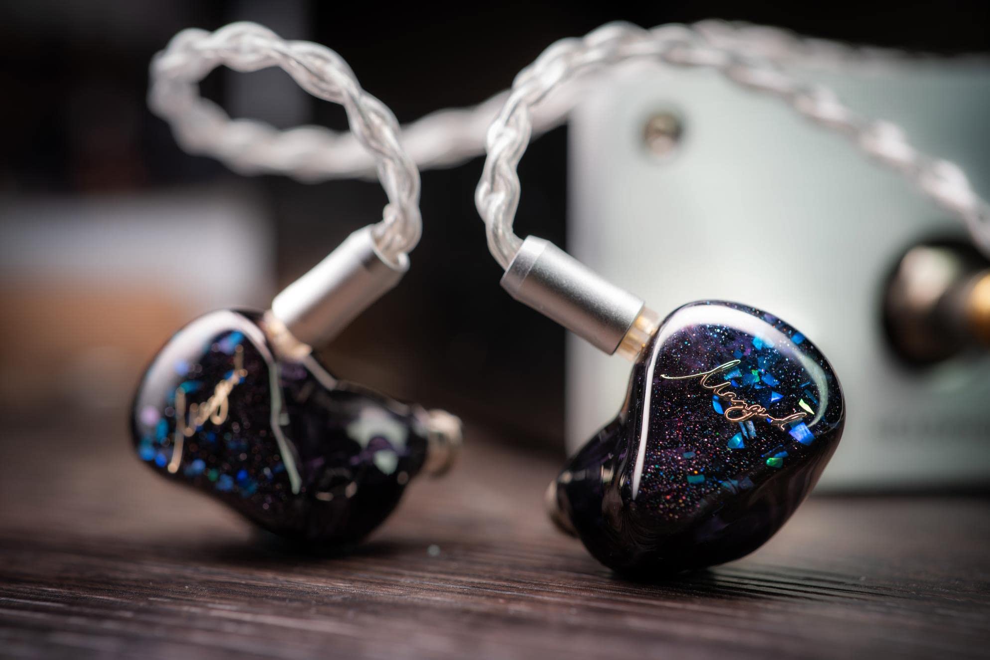 Linsoul Xenns Mangird Tea2 6BA + 1DD Hybrid IEM in-Ear Earphone with Hand-Created Faceplate, Detachable 2pin 6N OCC Cable for Audiophiles Musician(4.4mm, Mangird Tea2)
